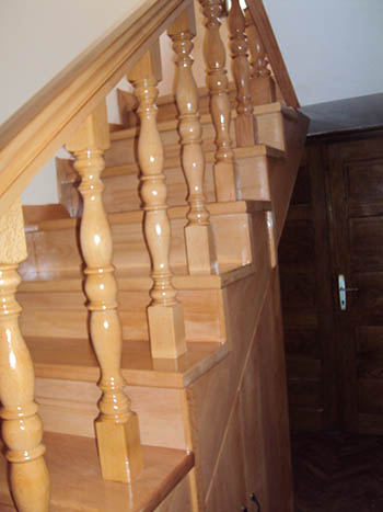 Gazista za stepenice | Jasen | Stolarska radionica | Arilje