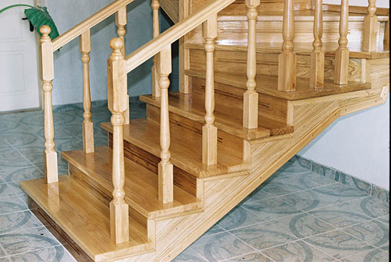 Proizvodnja drvenih stepenica | Jasen | Stolarska radionica | Arilje