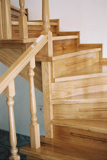 Proizvodnja drvenih stepenica | Jasen | Stolarska radionica | Arilje